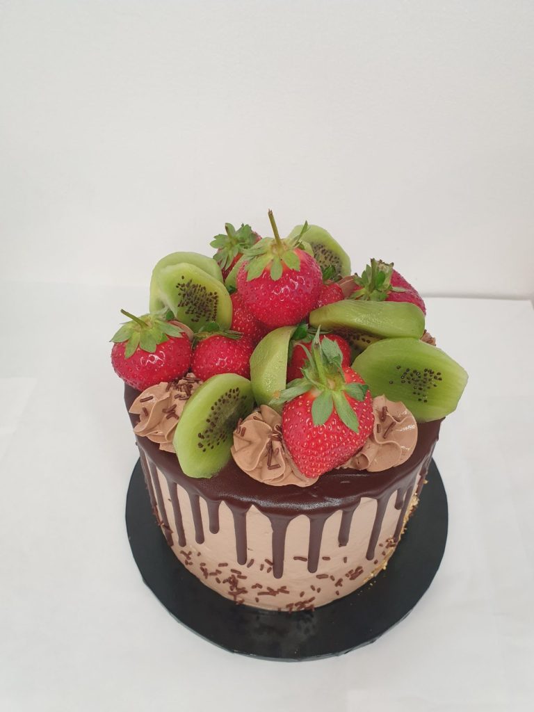 Double chocolate sponge - Kamara Cakes